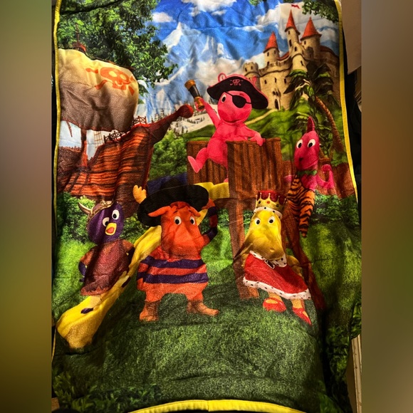 Nickelodeon | Other | The Backyardigans Toddler Bet And Decor Set ...